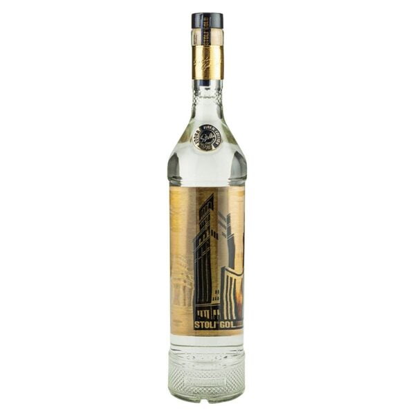 Stoli Gold 700ml | Whiskypedia